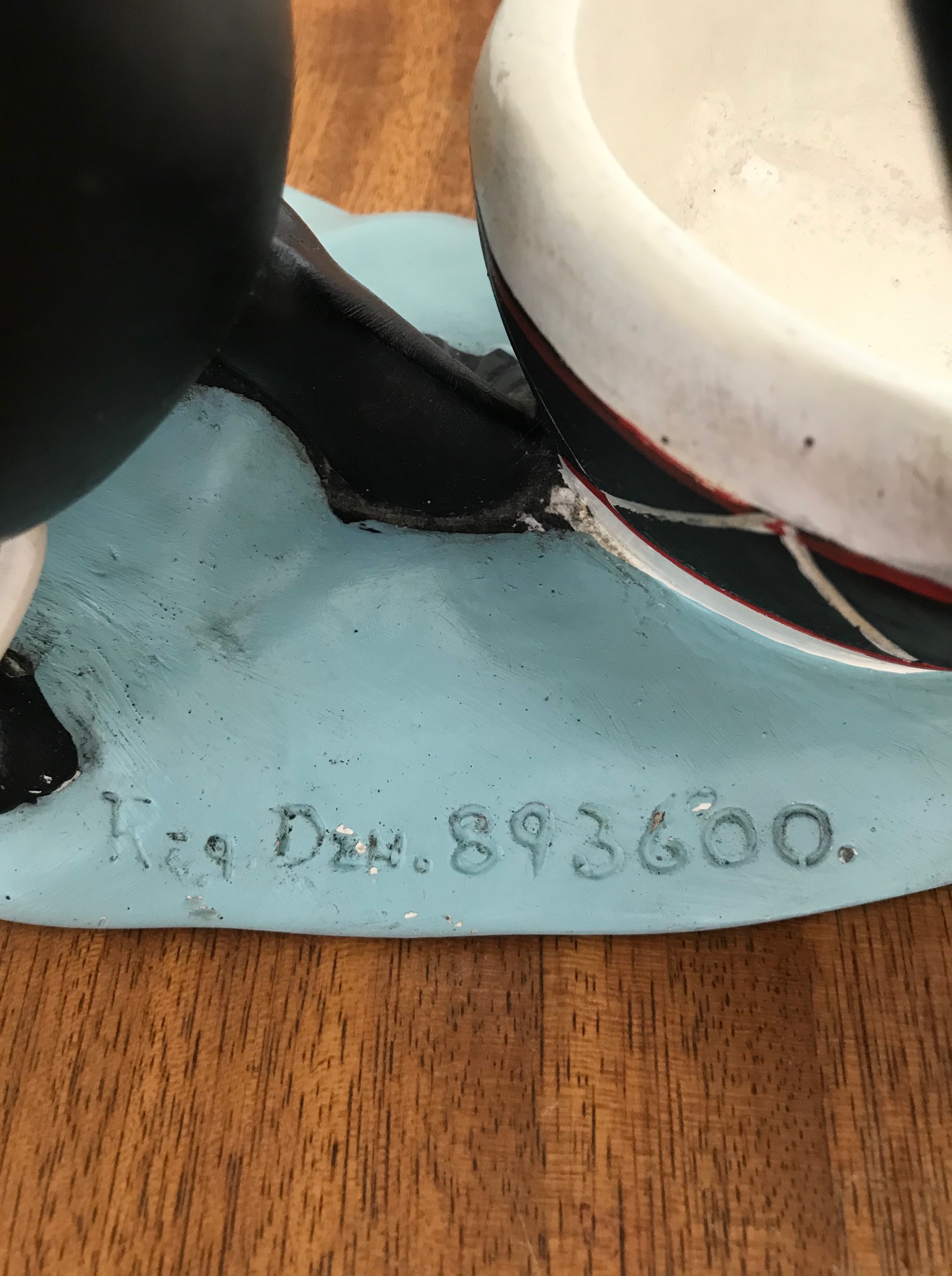 Reg 893600 – 1950s vintage chalkware statues