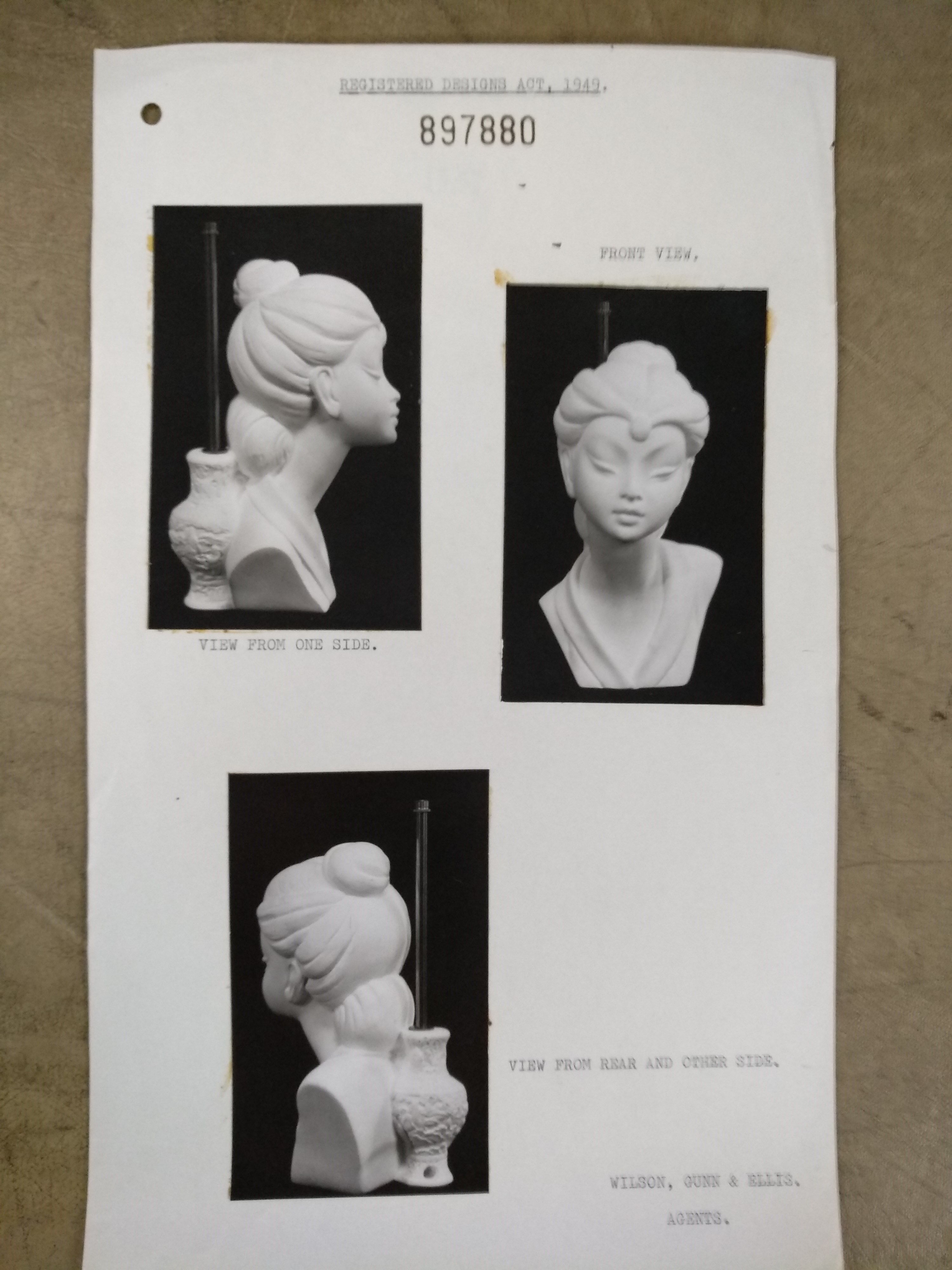 Lady lamp by Nieri – Reg 897880 – 1950s vintage chalkware statues