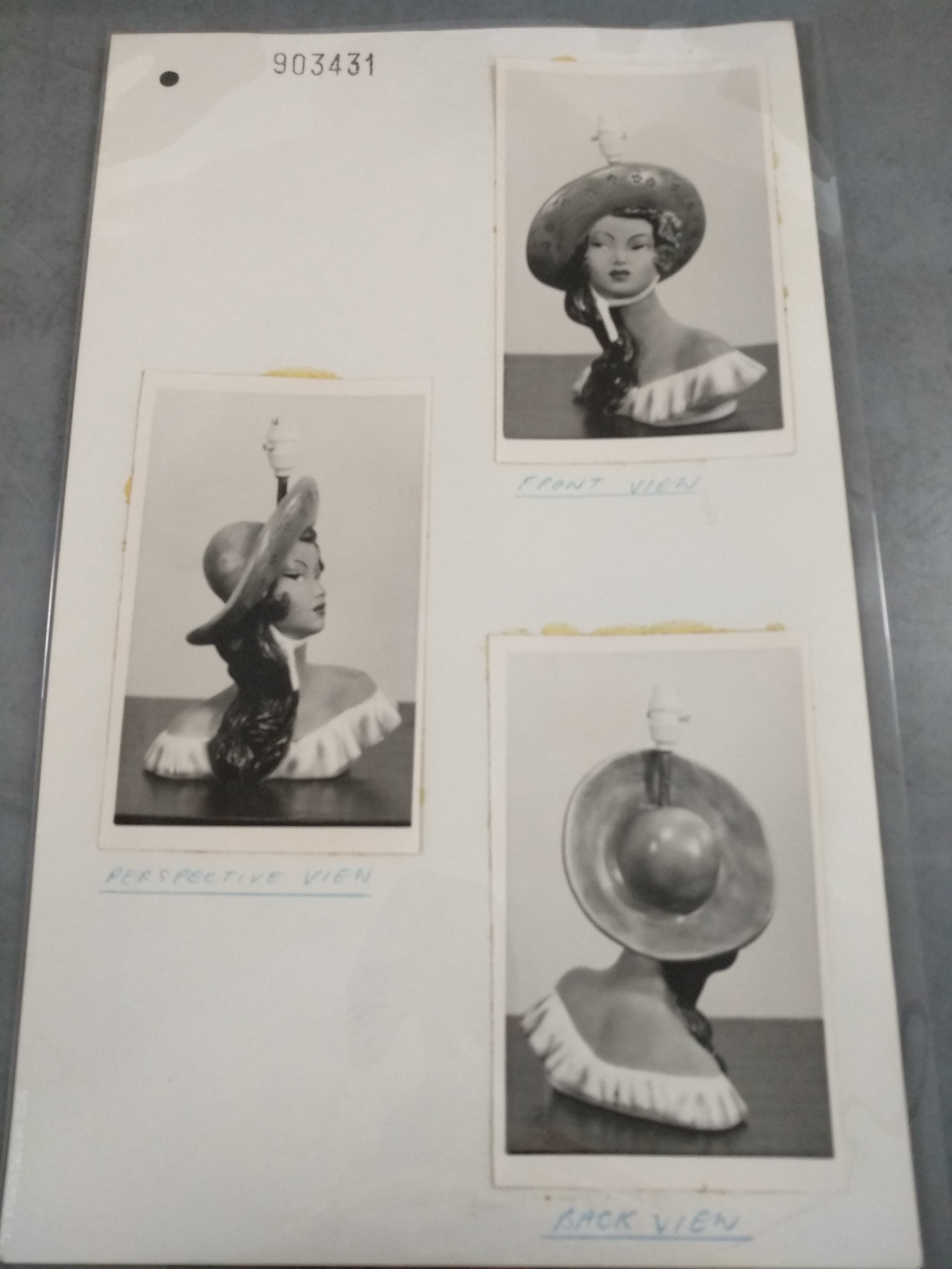 Lady by Girolami & Barsetti – Reg 903431 – 1950s vintage chalkware statues